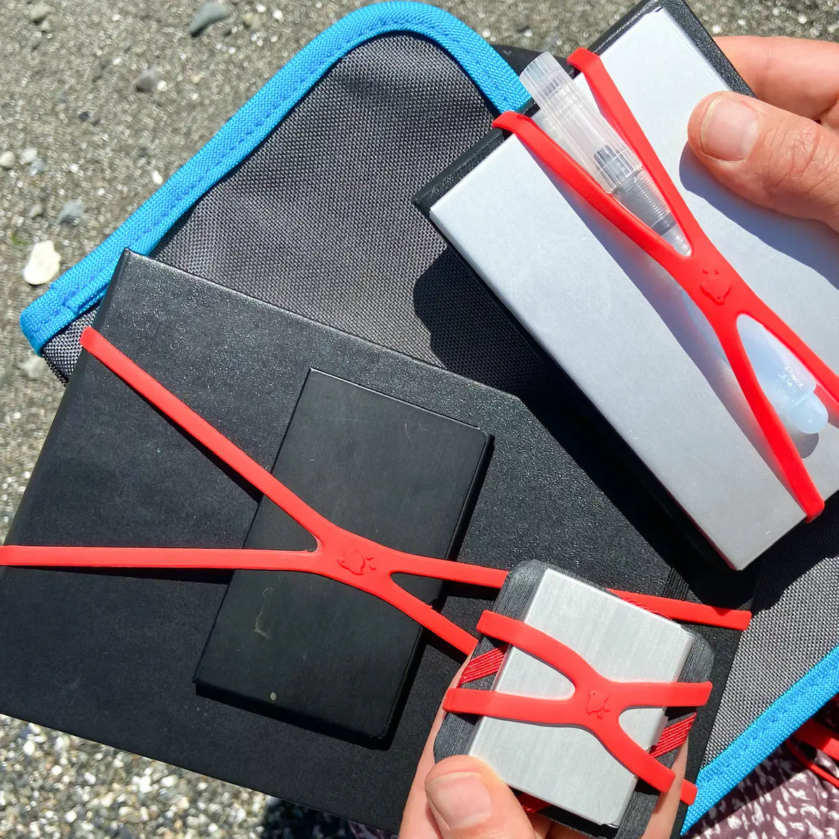 Band Joes Cross Bands To Hold Together Your Art Supplies — Grifiti